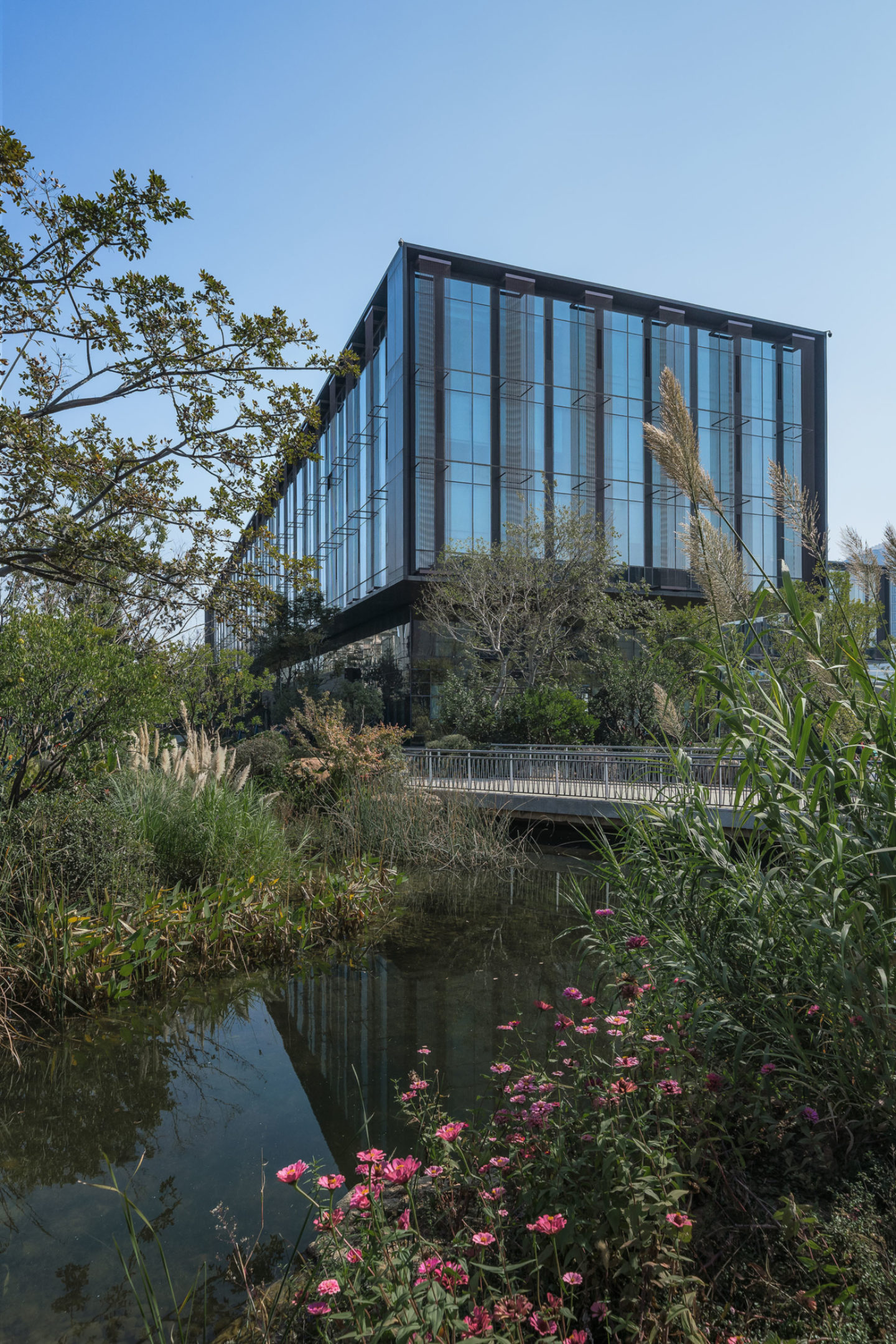 Huawei Wuhan Research and Development Campus - ennead