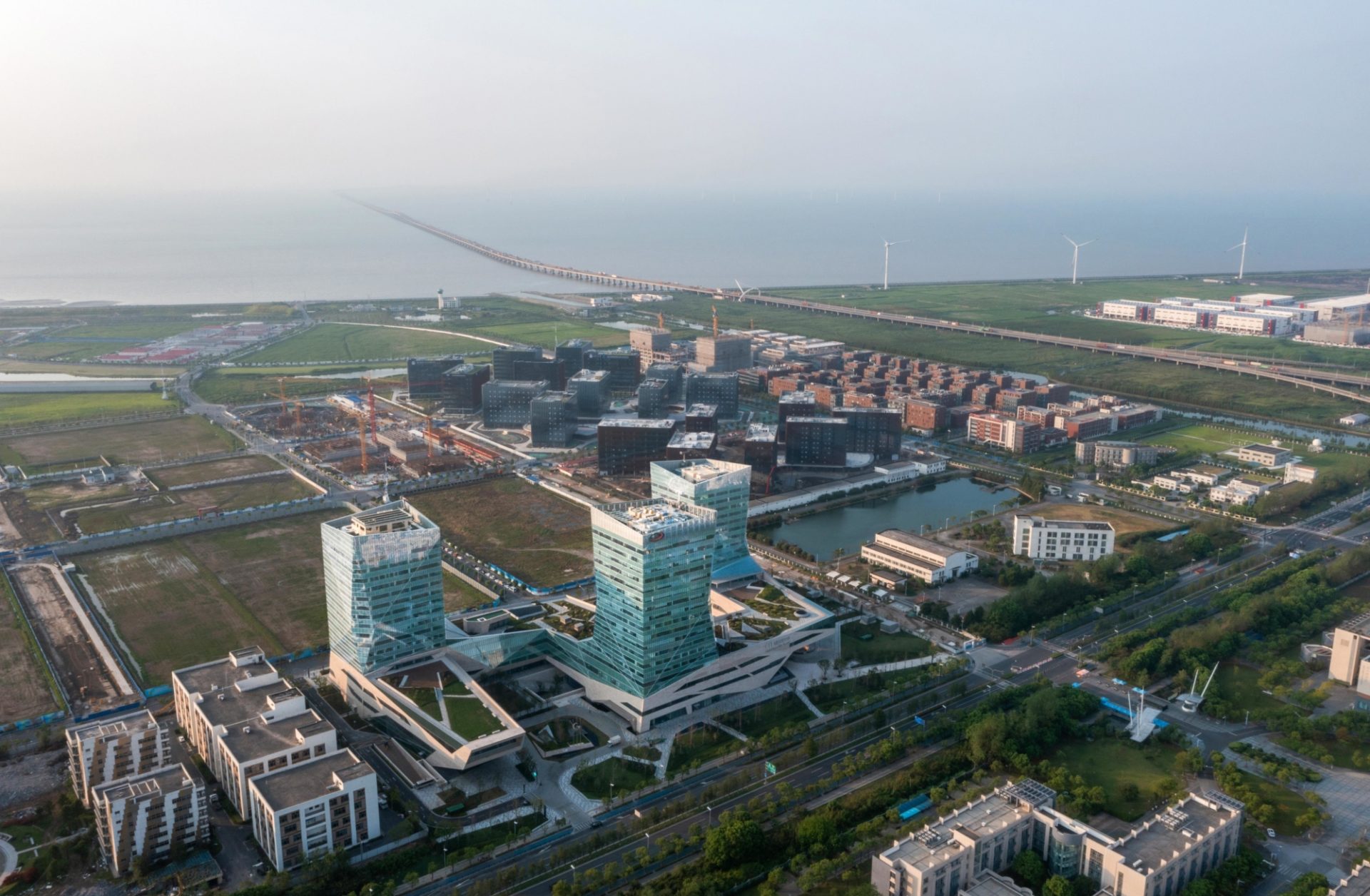 Lingang Science and Technology City - ennead
