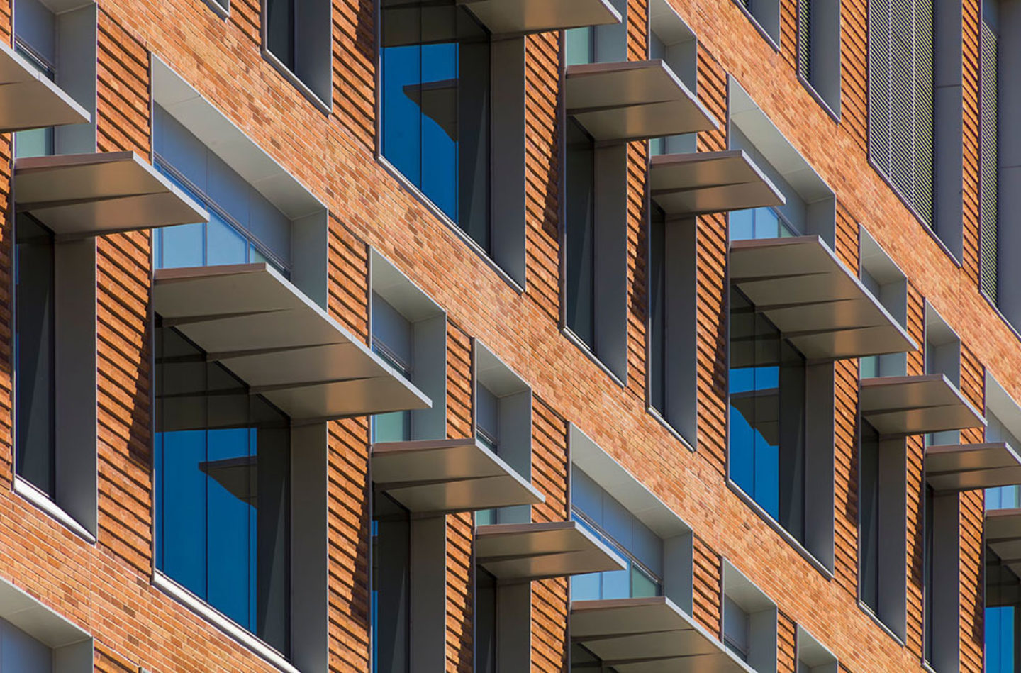 The University of Texas at Austin Gary L. Thomas Energy… - ennead