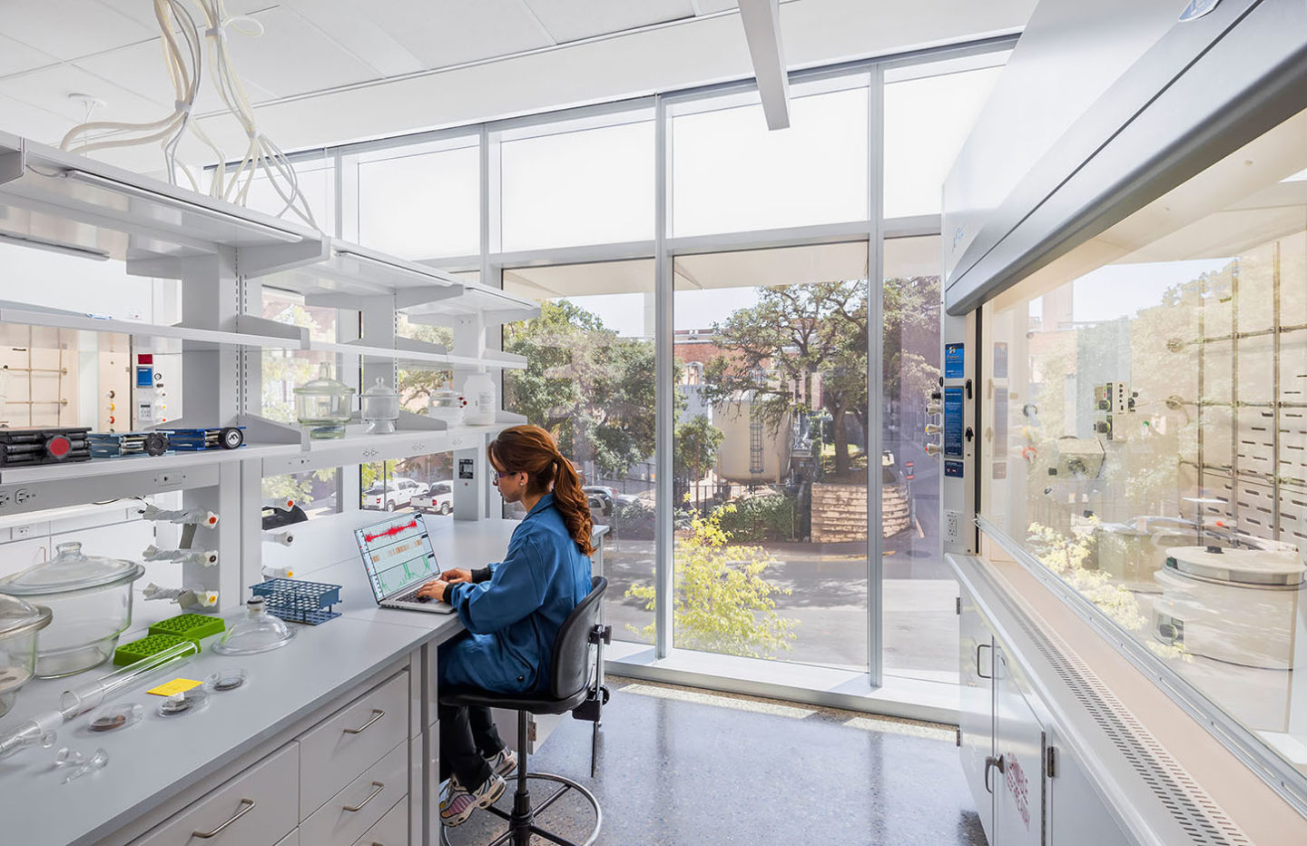 The University of Texas at Austin Gary L. Thomas Energy… - ennead